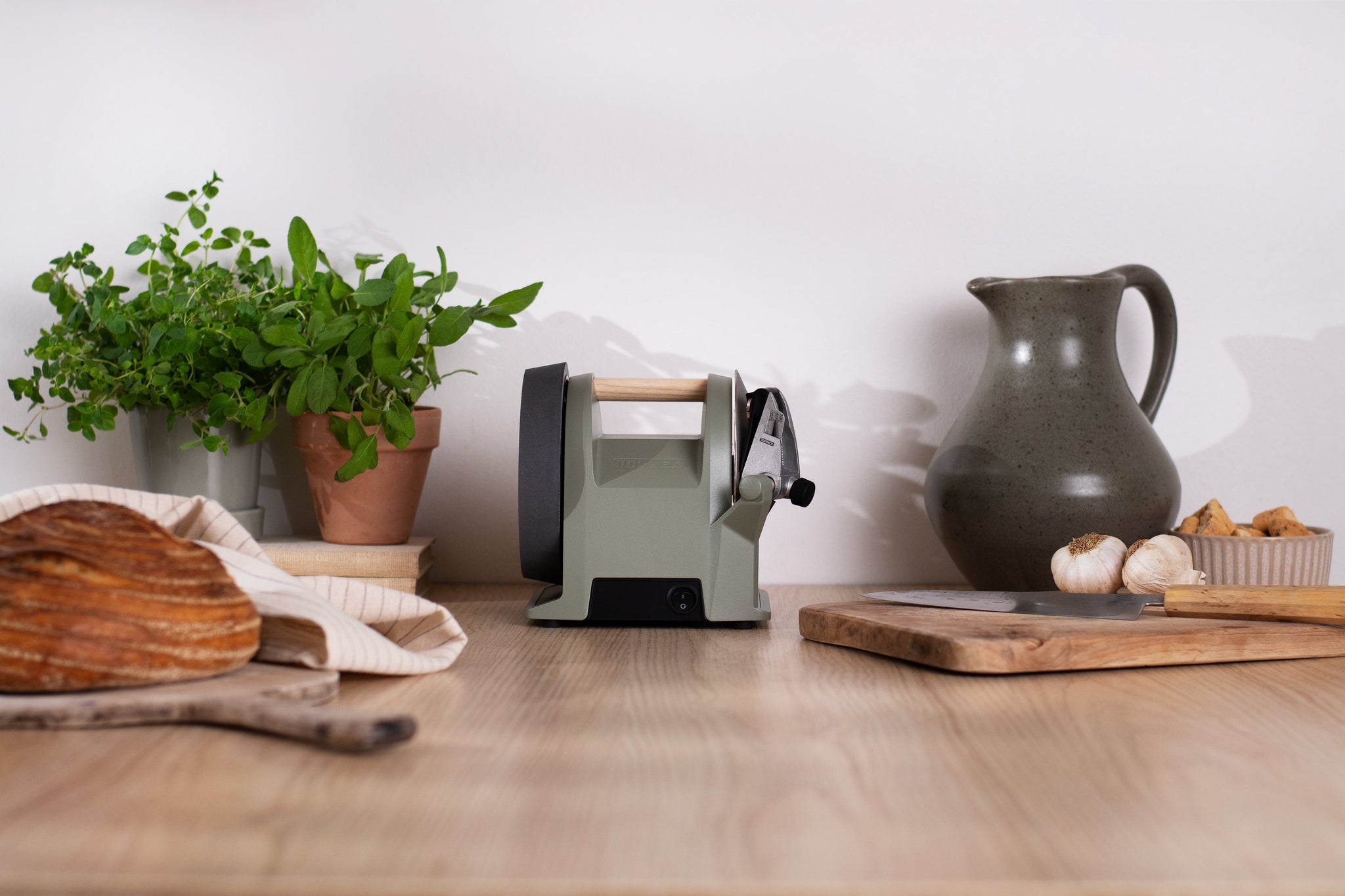 New color – Tormek T-1 in Ash Green